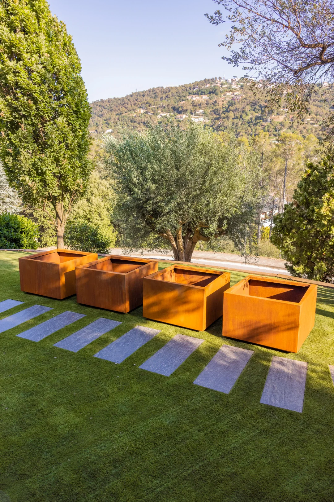 The BEST Square Outdoor Planters | KUBIK