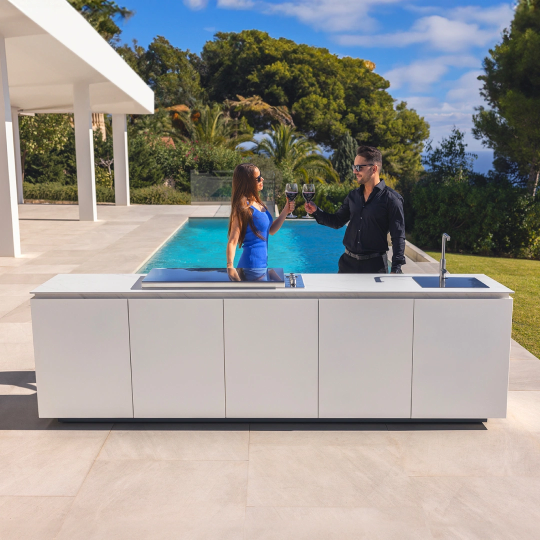 The Most Luxurious Outdoor Kitchen Designs | Empire Pro
